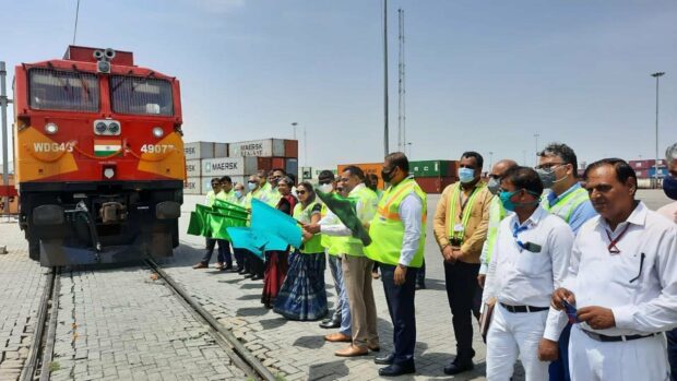 CONCOR India begins weekly Rail Service Ex ICD Dadri to Mundra - India ...