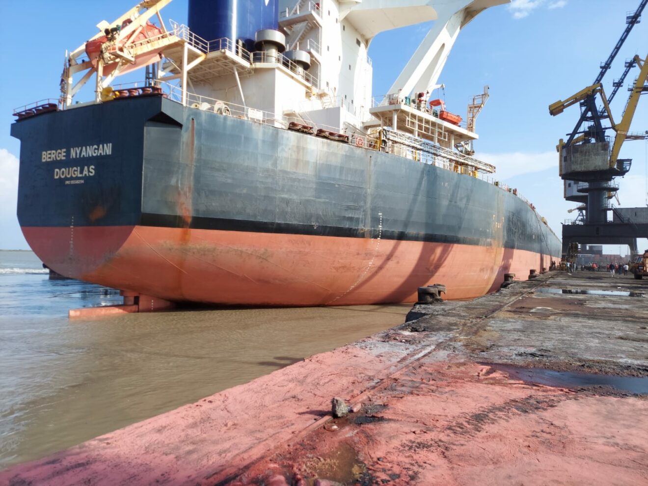 DPT handles large Capesize Vessel of 292 mtrs LOA - India Shipping News