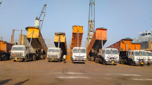 J. R. Roadlines Pvt. Ltd creates new milestone at Deendayal Port ...